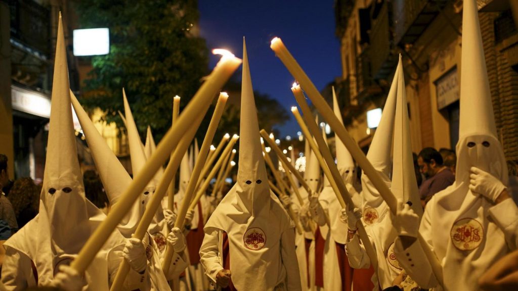 An Insider Guide To The Brotherhoods Of Spain Not Just A Tourist