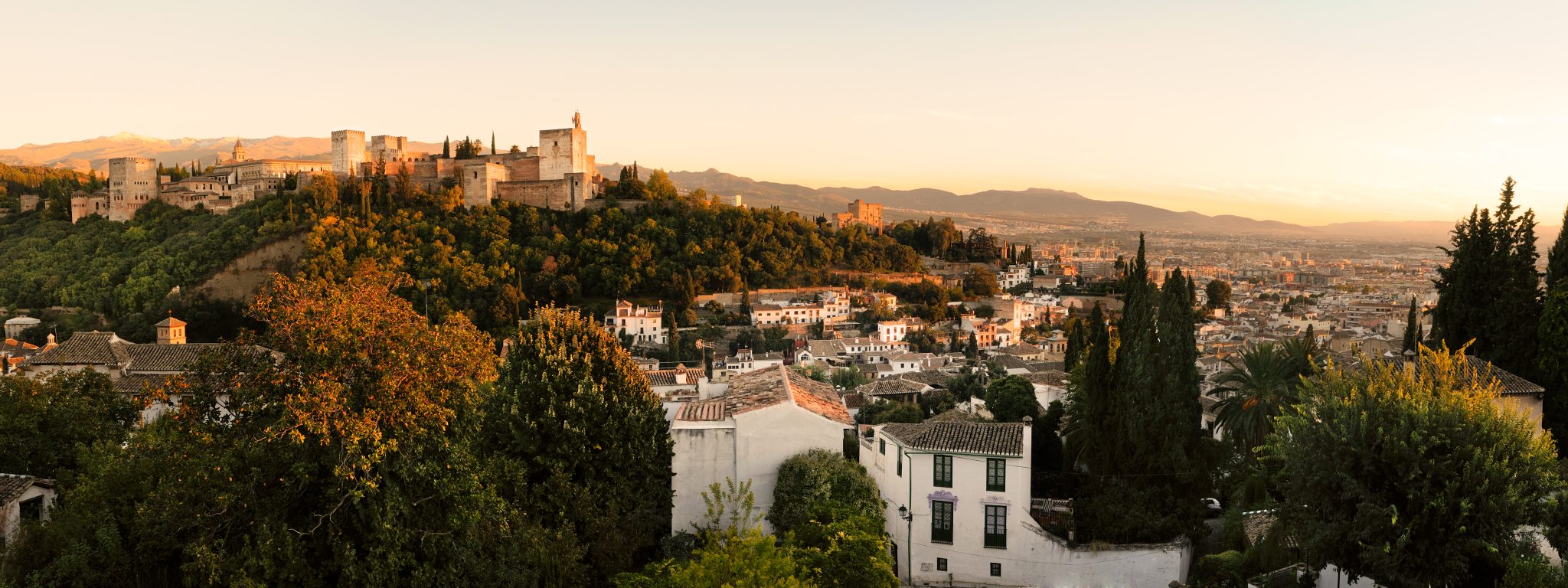13 things to know before traveling to Granada - Not Just a Tourist
